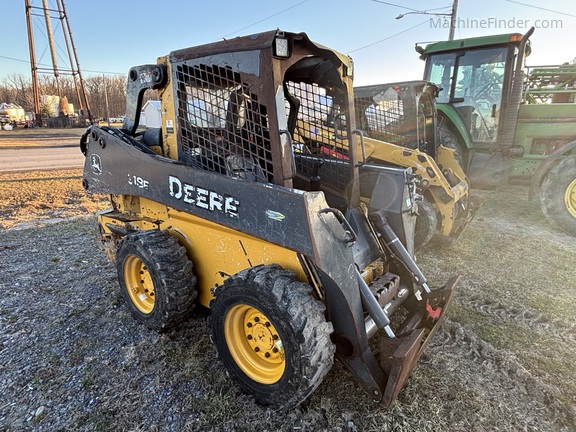 2014 John Deere 318E | Skid Steer Loaders | MachineFinder