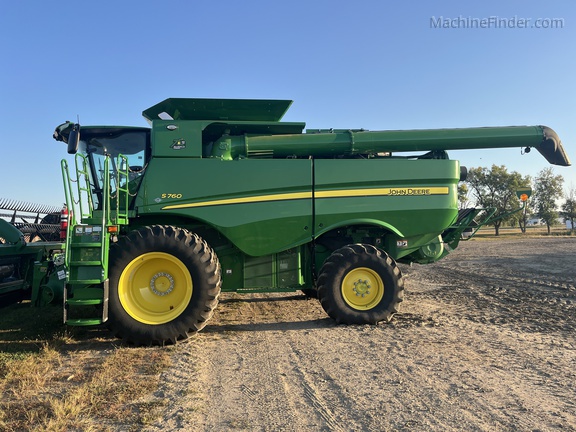 2022 John Deere S760 | Combines | MachineFinder
