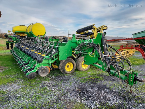 2012 John Deere DB80 | Planters: Drawn | MachineFinder