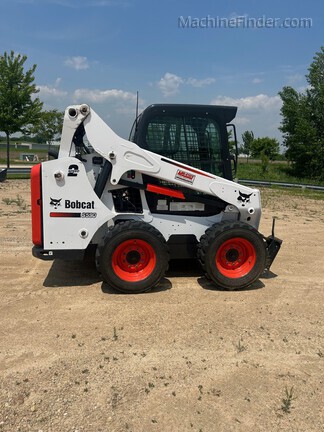 2016 Bobcat S590 | Skid Steer Loaders | MachineFinder