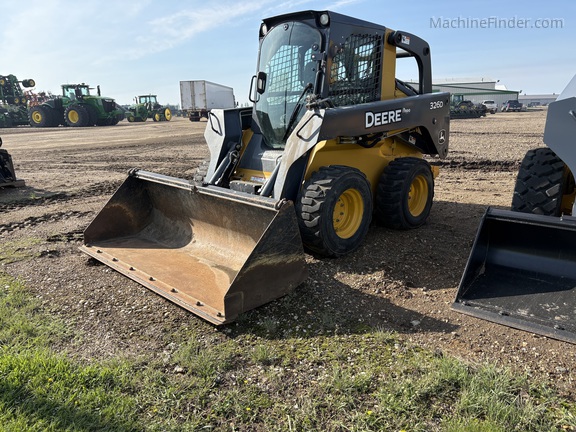 2011 John Deere 326D | Skid Steer Loaders | MachineFinder