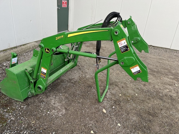 Equipment Details 2017 John Deere 220R 549026