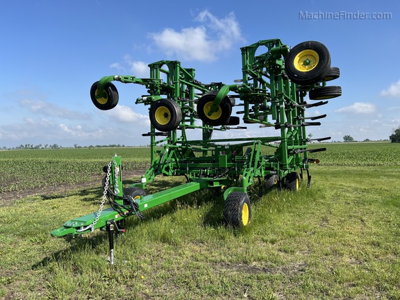 2022 John Deere 2430 | Chisel Plows | MachineFinder