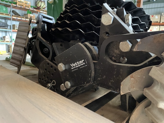 Equipment Details 2017 Yetter 2960-034 Floating Combo 549464