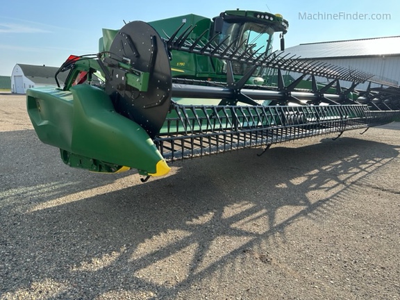 2021 John Deere RD40F | Combine Platforms | MachineFinder