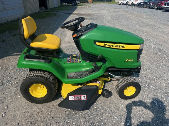 John Deere X300 | Lawn & Garden Tractors | MachineFinder