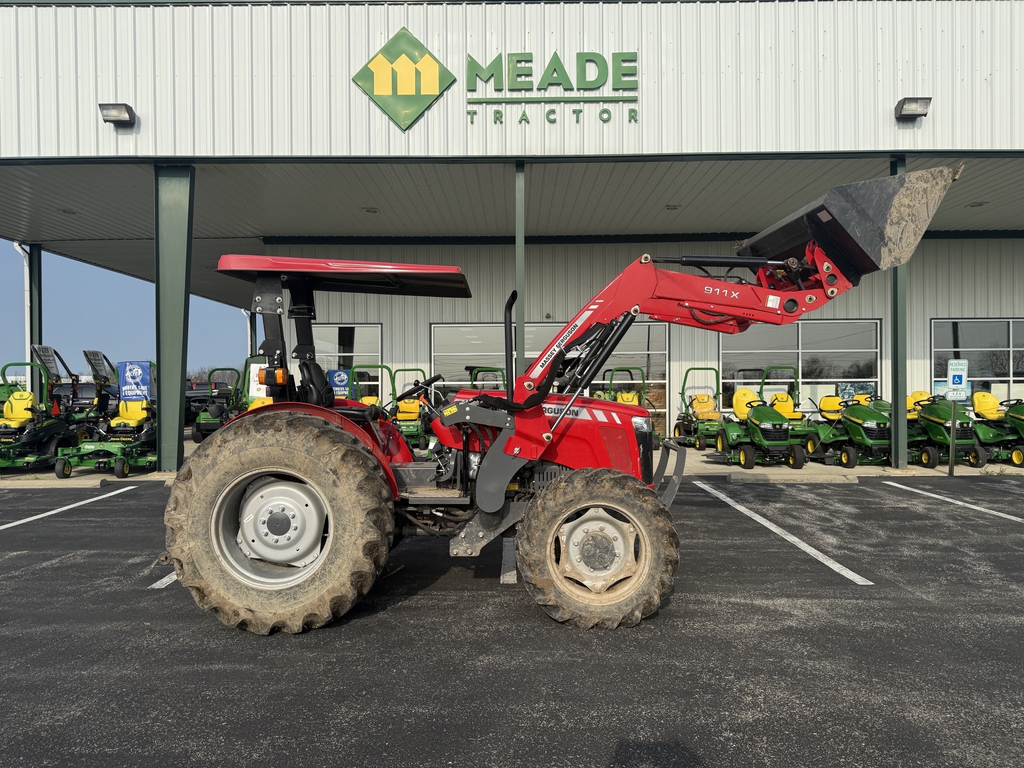 2607H - Meade Tractor