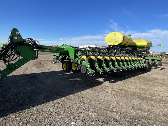 2019 John Deere DB66 | Planters: Drawn | MachineFinder