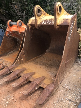 2019 John Deere 48" | Buckets | MachineFinder