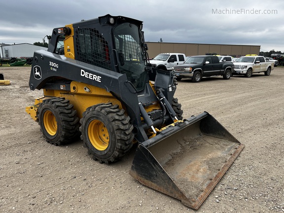 2022 John Deere 330G | Skid Steer Loaders | MachineFinder