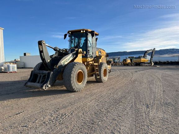 John Deere 624L | Wheel Loaders | MachineFinder