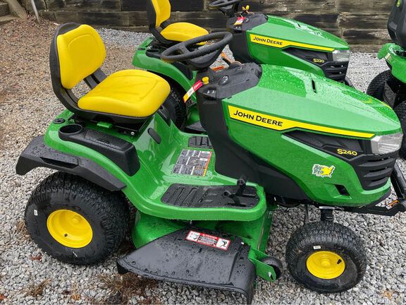 2025 John Deere S240 - Lawn & Garden Tractors - Williamston, SC