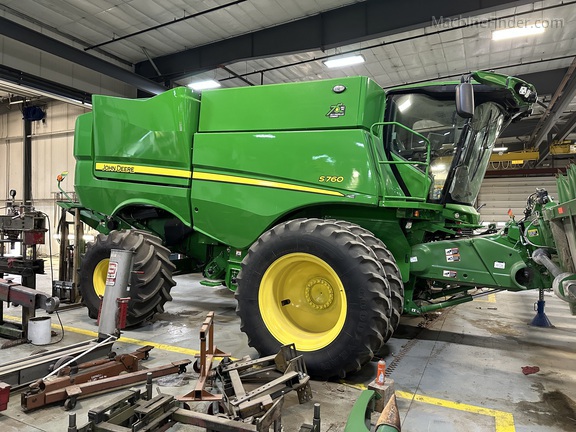 2022 John Deere S760 | Combines | MachineFinder