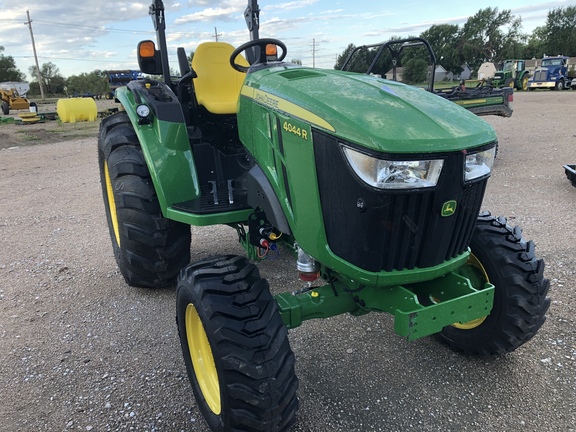 2019 John Deere 4044R - Compact Utility Tractors - John Deere MachineFinder