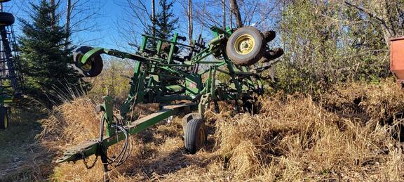 Equipment Details 2009 John Deere 2410 552931