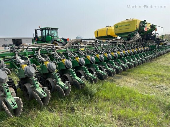 2022 John Deere DB66 | Planters: Drawn | MachineFinder