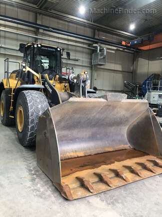 Used 2023 John Deere 744 P | Wheel Loaders | MachineFinder