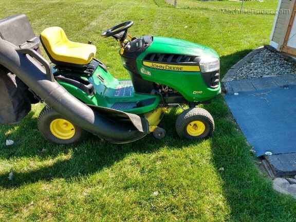 2015 John Deere D110 | Lawn & Garden Tractors | MachineFinder