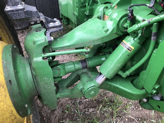 John-Deere-8245R-6138