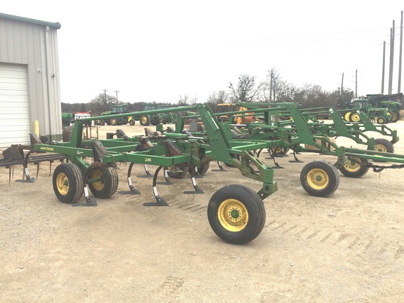 2005 John Deere 2410 - Chisel Plows - John Deere MachineFinder