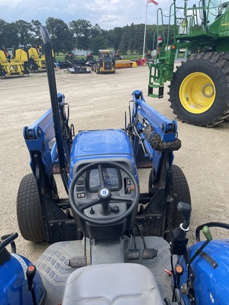 Equipment Details New Holland TN70A