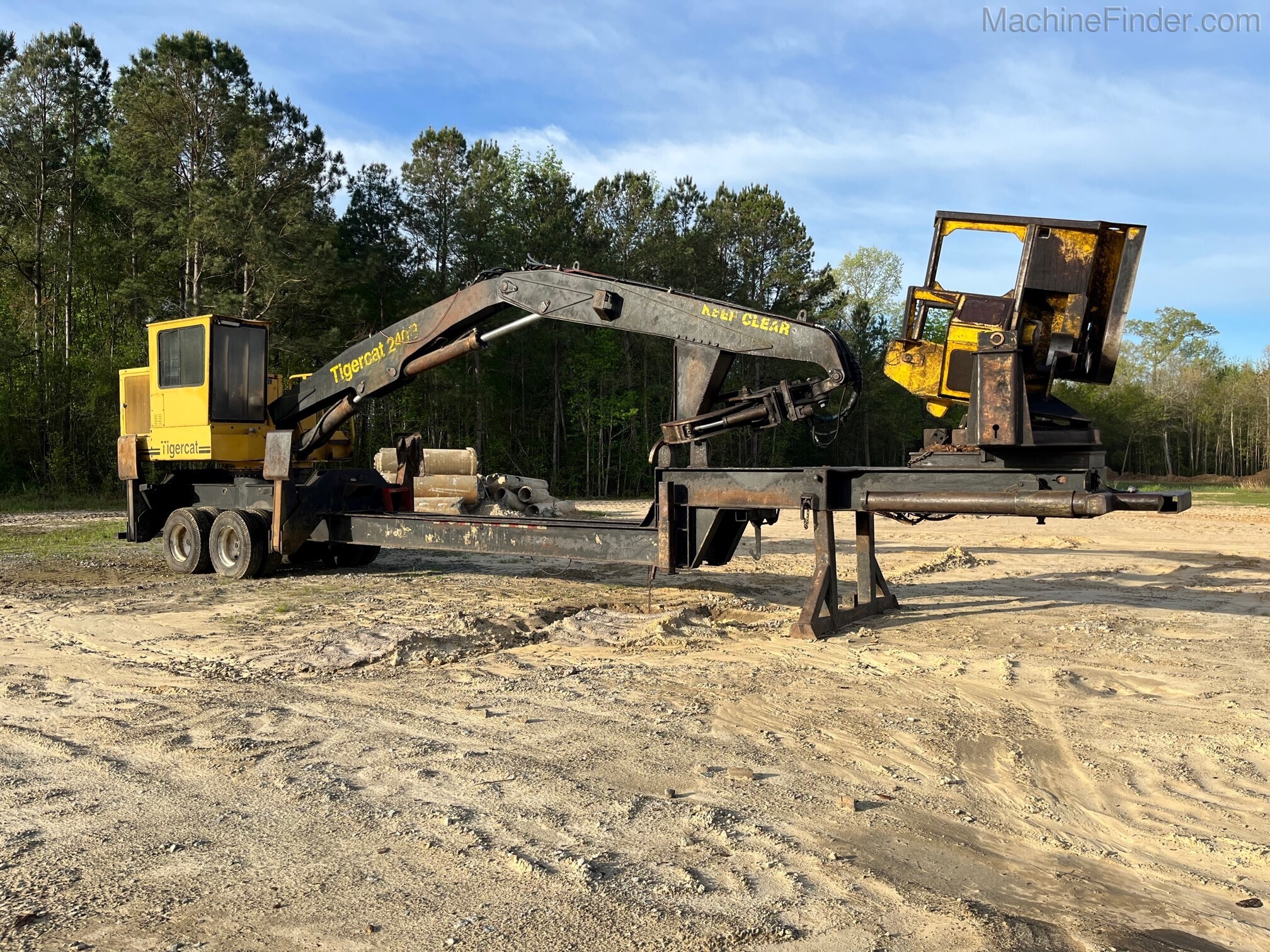 Tigercat Loader