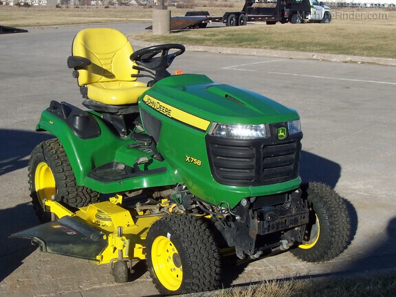 2016 John Deere X758 | Lawn & Garden Tractors | MachineFinder