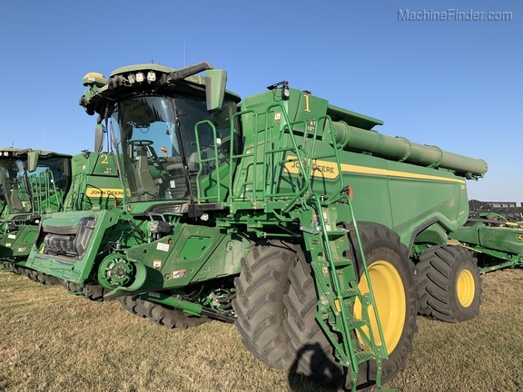 2022 John Deere X9 1000 | Combines | MachineFinder