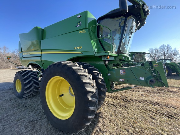 2022 John Deere S760 | Combines | MachineFinder