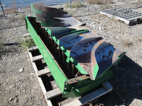 1992 John Deere 9600 Straw Chooper Assy. | Combines | MachineFinder