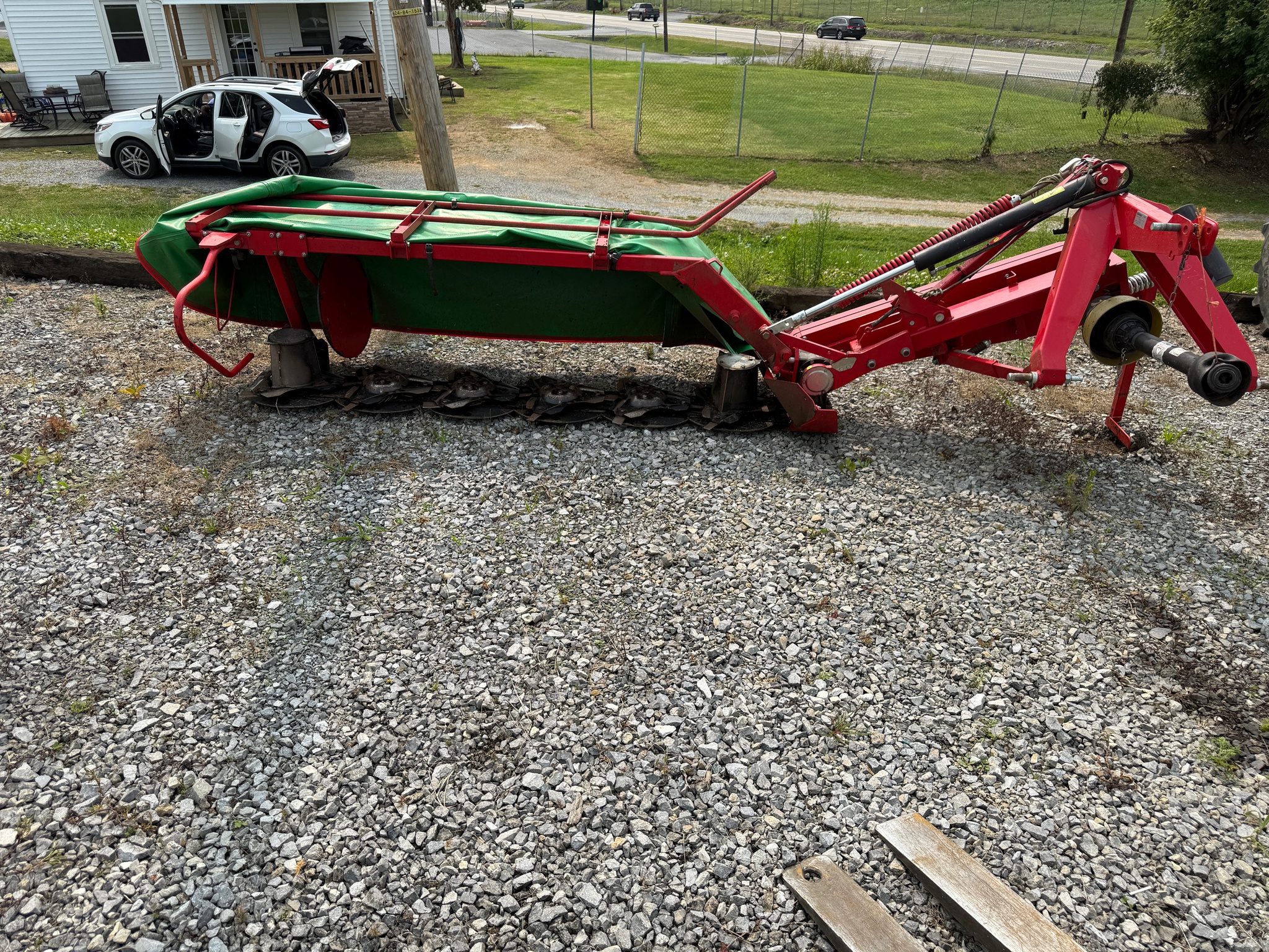 DM-6 - Meade Tractor