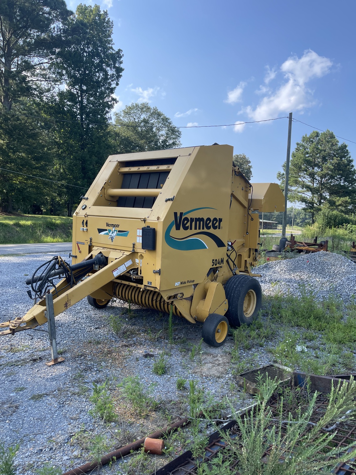 605m Vermeer Baling Equipment