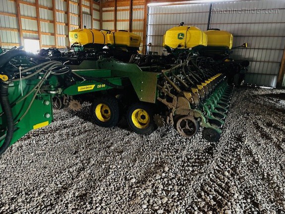 2022 John Deere DB66 | Planters: Drawn | MachineFinder