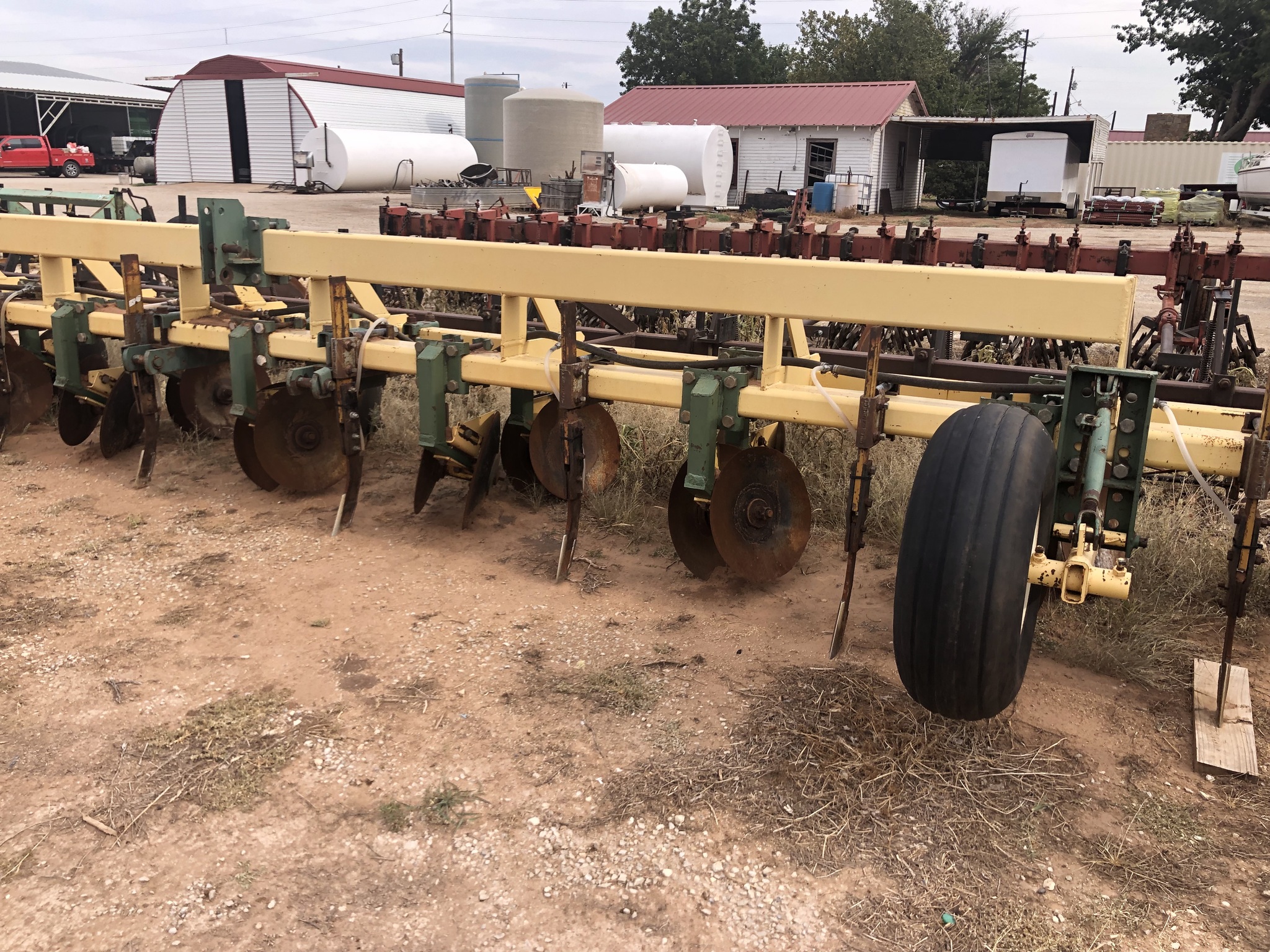 Roll-A-Cone 8 ROW 40 DISC BEDDER - Bedders - Munday, TX
