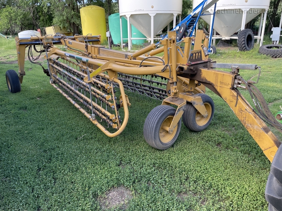 2009 Vermeer R2800 | Rakes | MachineFinder