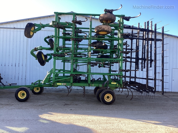 2013 John Deere 2410 | Chisel Plows | MachineFinder