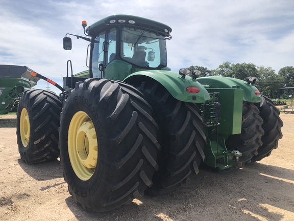 John-Deere-9560R-920