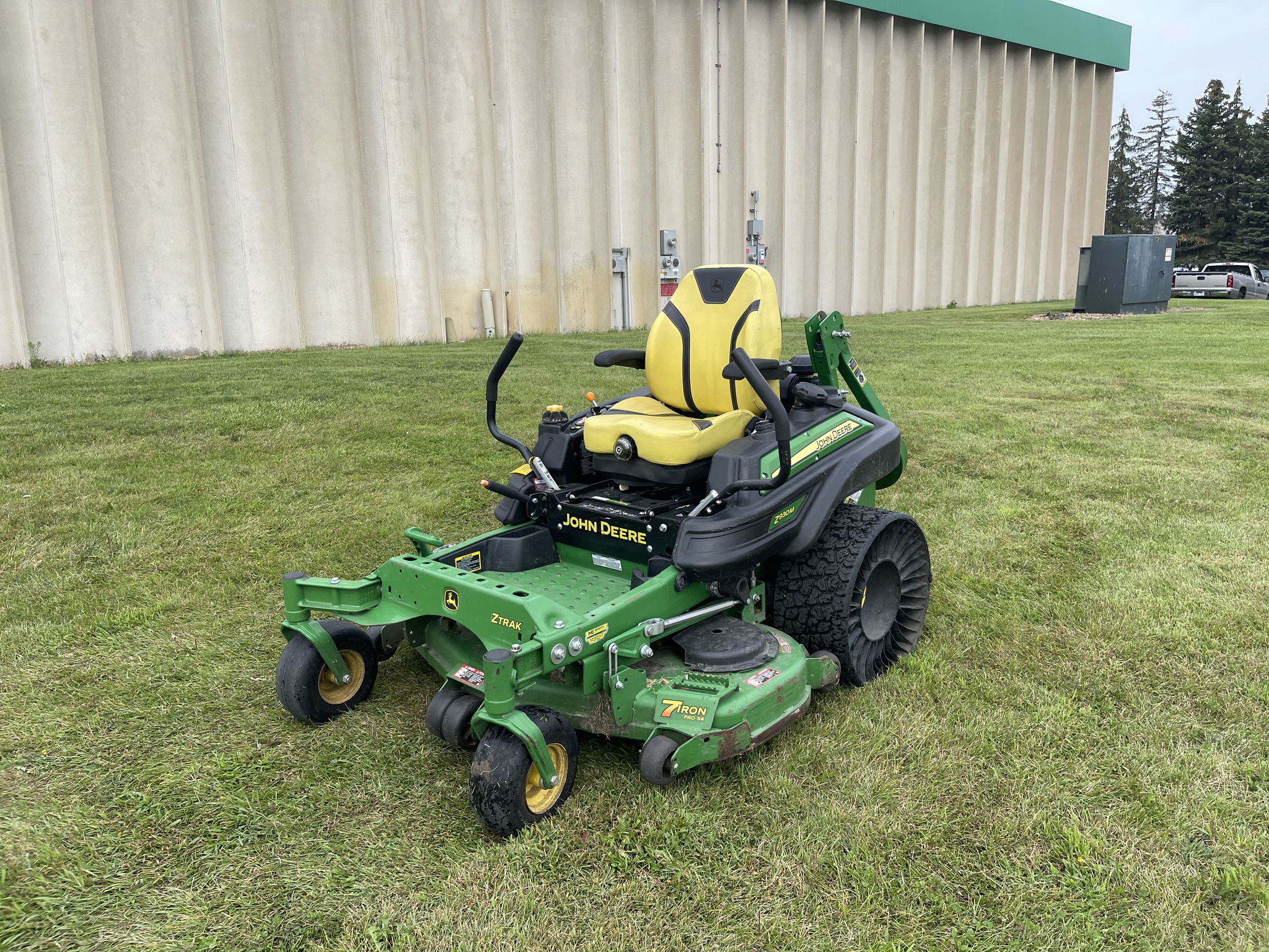 2021 John Deere Z930M - Minnesota Equipment