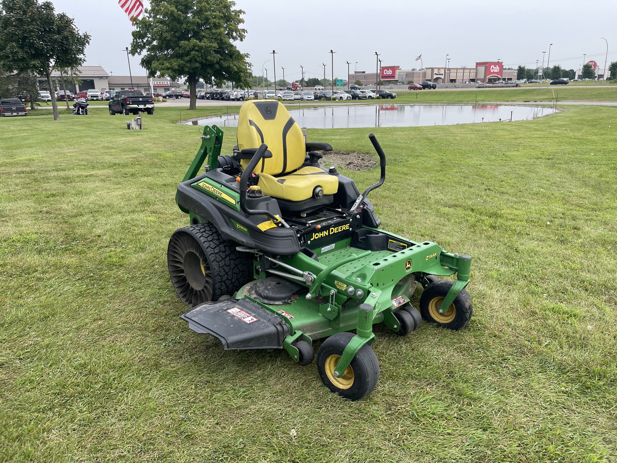2021 John Deere Z930M - Minnesota Equipment