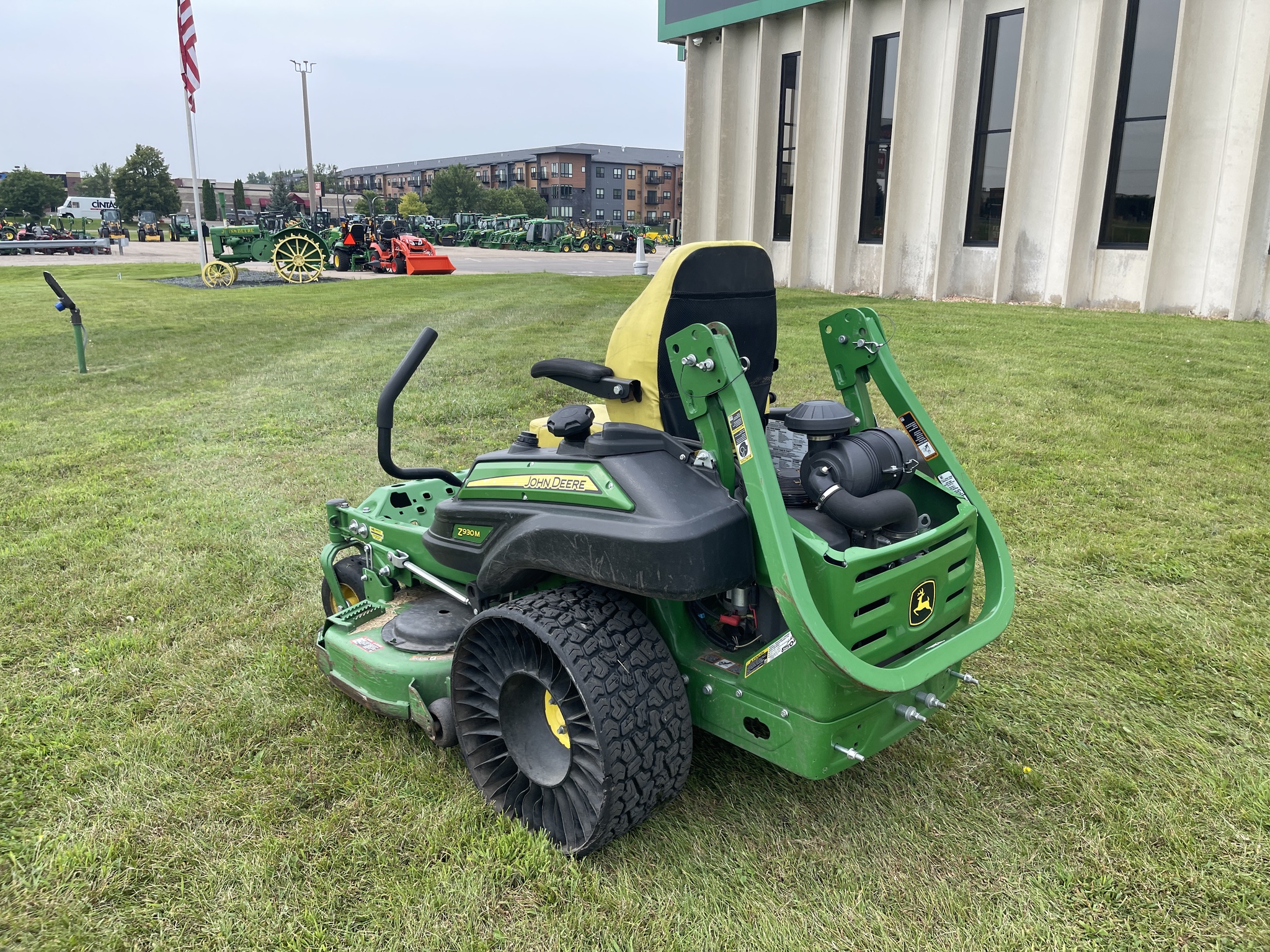 2021 John Deere Z930M - Minnesota Equipment