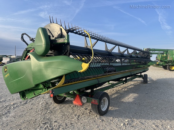 2019 John Deere 735FD | Combine Platforms | MachineFinder