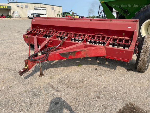 Case IH 5100 | Box Drills | MachineFinder