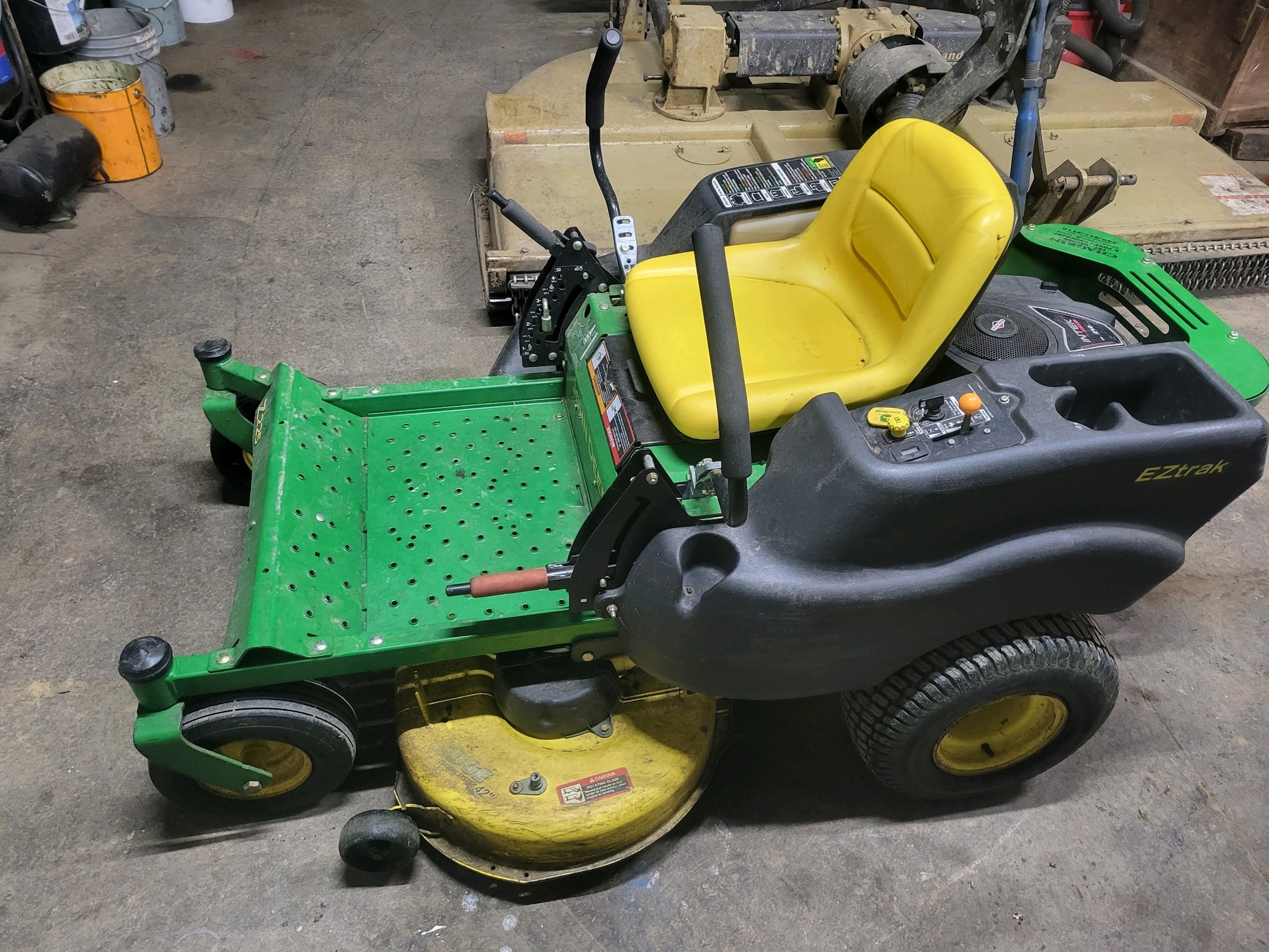 Used John Deere EZtrak Z225 42 Inch Zero Turn Lawn Mower, 60% OFF