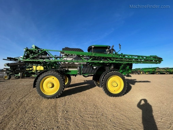 2021 John Deere R4044 | Self-Propelled Sprayers | MachineFinder