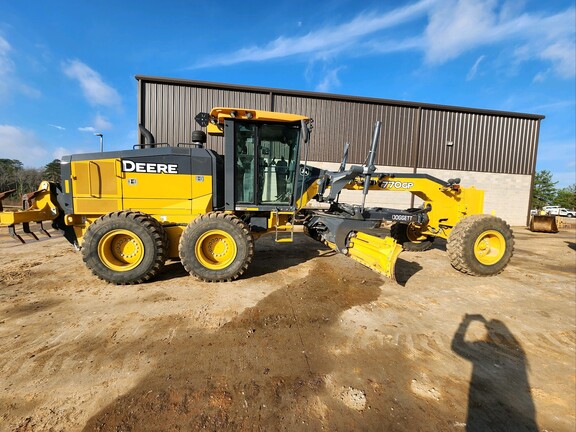 2019 John Deere 770G | Motor Graders | MachineFinder