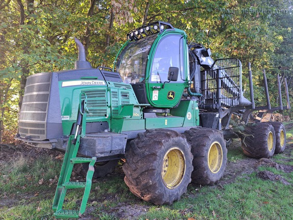 2019 John Deere 1110G | Forestry Forwarders | MachineFinder