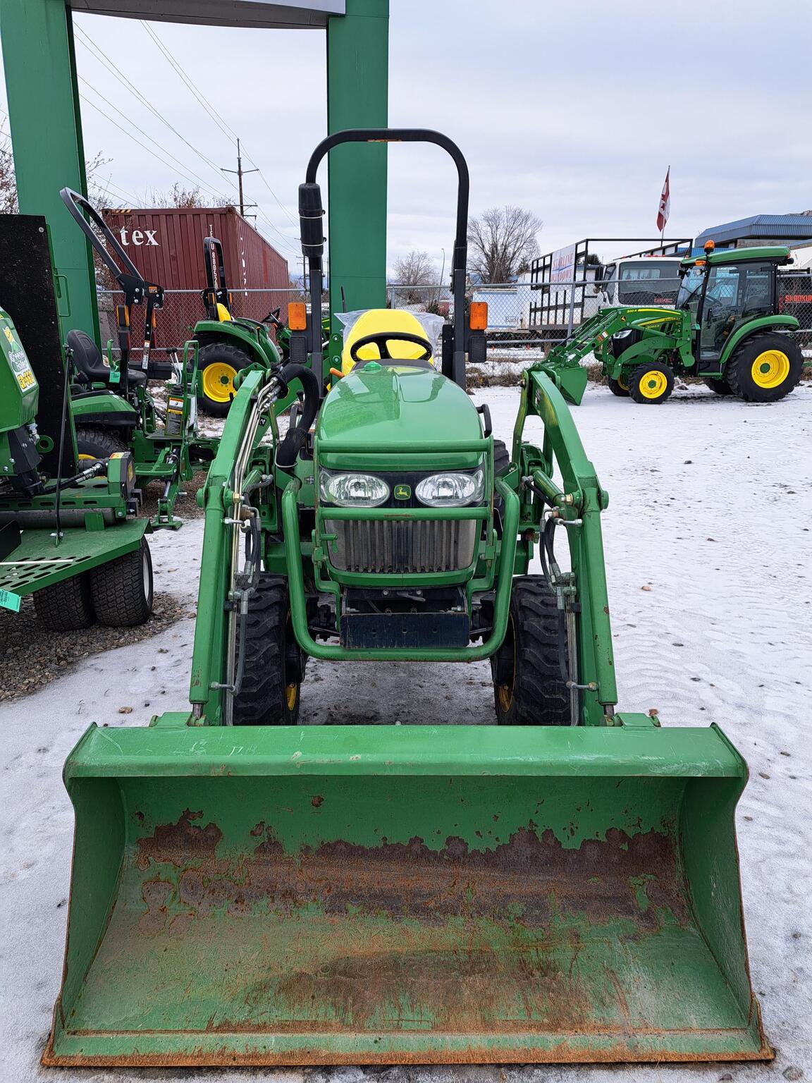 2016 John Deere 2025R - Compact Utility Tractors - Kelowna, BC