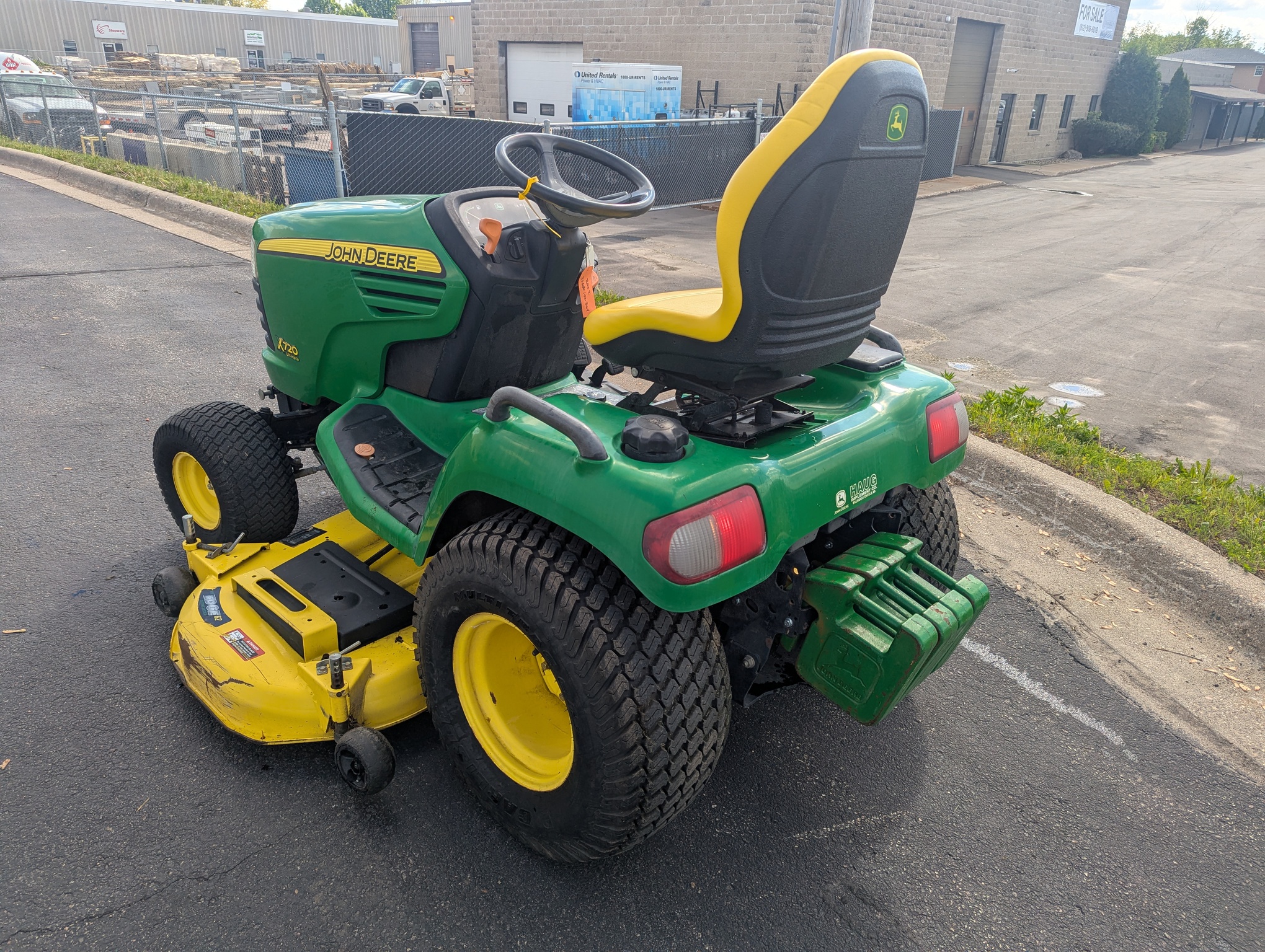 2008 John Deere X720 - Minnesota Equipment