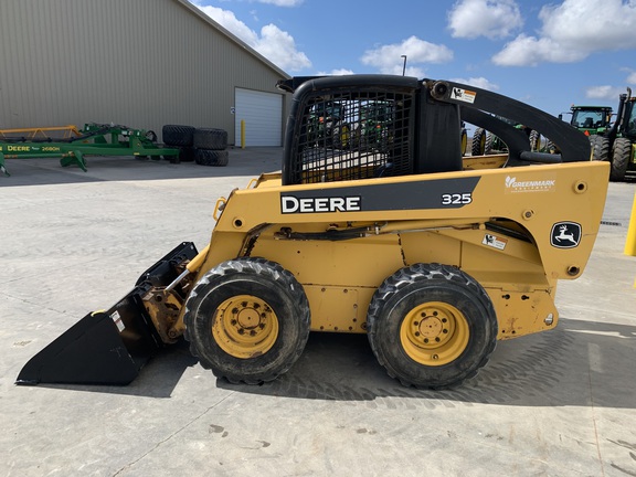 2006 John Deere 325 - Skid Steer Loaders - Warsaw, IN