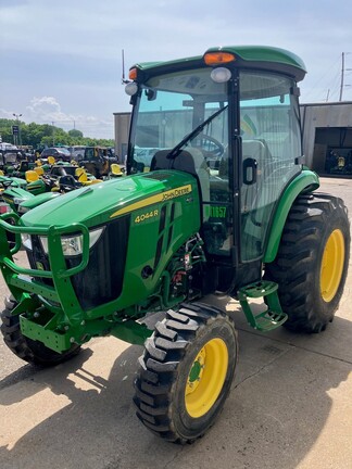 Equipment Details 2021 John Deere 4044R 547860